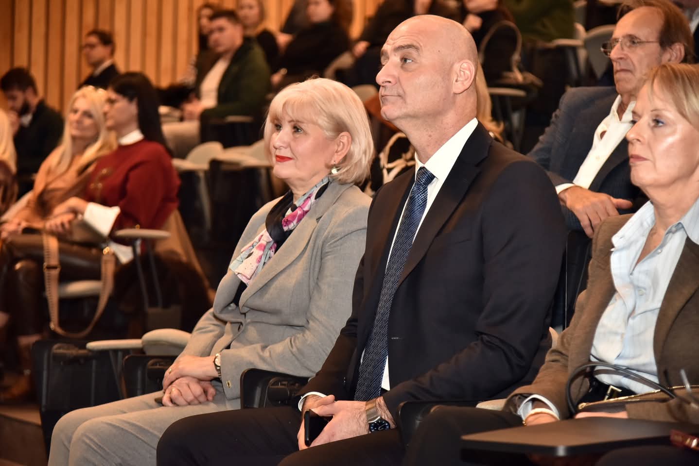 Decarbonisation and Green Hydrogen in Focus - Diplomacy&Commerce